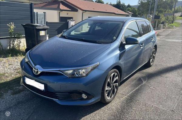 Zils Toyota Auris 2016 Tauragė, ar dzinēja tilpumu 1.20 L un nobraukumu 198 tūkst. km par 7300 €, foto 3 vietnē AUTOMOTO.COM.LV
