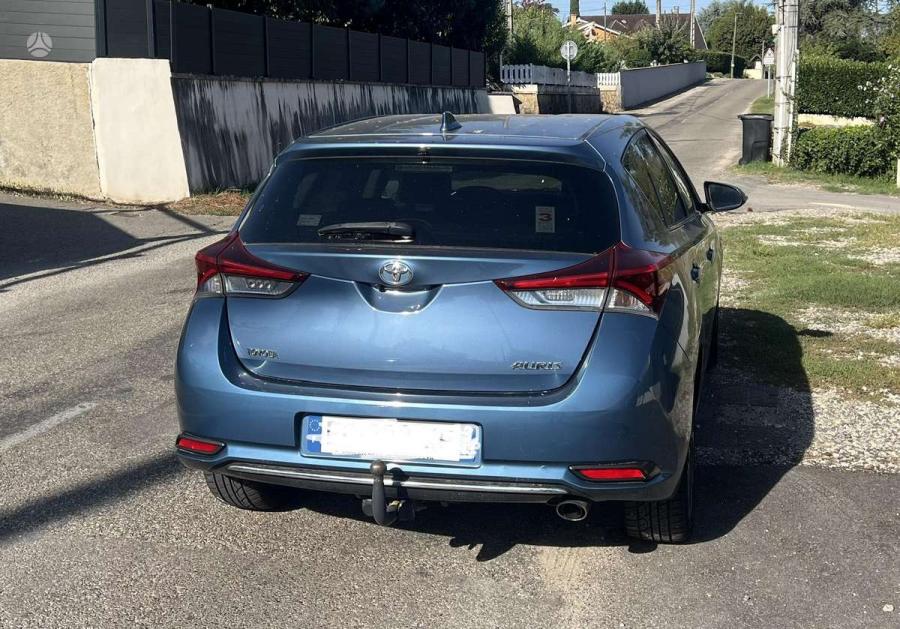Blue Toyota Auris 2016 in Taurage, with an engine capacity of 1.20 L and mileage of 198 thousand km for 7300 €, photo 7 on AUTOMOTO.COM.LV