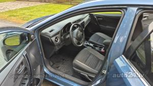 Zils Toyota Auris 2016 Tallina, ar dzinēja tilpumu 1.60 L un nobraukumu 69 tūkst. km par 11300 €, foto 10 vietnē AUTOMOTO.COM.LV