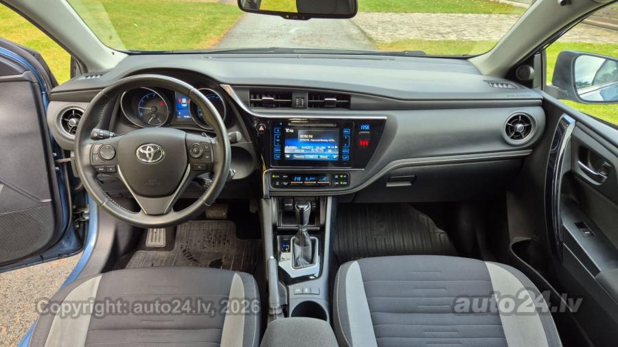 Zils Toyota Auris 2016 Tallina, ar dzinēja tilpumu 1.60 L un nobraukumu 69 tūkst. km par 11300 €, foto 11 vietnē AUTOMOTO.COM.LV