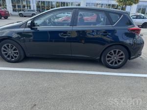 Zils Toyota Auris 2017 Rīga, ar dzinēja tilpumu 1.60 L un nobraukumu 79 tūkst. km par 1900 €, foto 8 vietnē AUTOMOTO.COM.LV