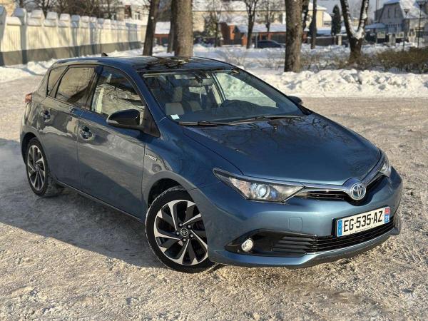 Zils Toyota Auris 2017 Tauragė, ar dzinēja tilpumu 1.80 L un nobraukumu 200 tūkst. km par 8800 €, foto 1 vietnē AUTOMOTO.COM.LV