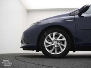 Blue Toyota Auris 2017 in Vilnius, with an engine capacity of 1.80 L and mileage of 144 thousand km for 13899 €, photo 26 on AUTOMOTO.COM.LV
