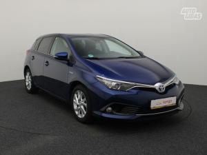 Blue Toyota Auris 2017 in Vilnius, with an engine capacity of 1.80 L and mileage of 193 thousand km for 12399 €, photo 10 on AUTOMOTO.COM.LV