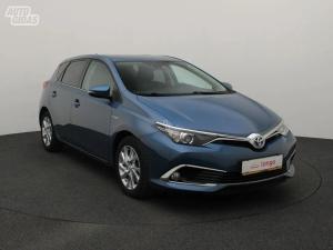 Blue Toyota Auris 2017 in Vilnius, with an engine capacity of 1.80 L and mileage of 242 thousand km for 11599 €, photo 11 on AUTOMOTO.COM.LV