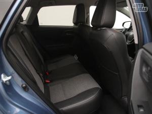 Blue Toyota Auris 2017 in Vilnius, with an engine capacity of 1.80 L and mileage of 242 thousand km for 11599 €, photo 16 on AUTOMOTO.COM.LV
