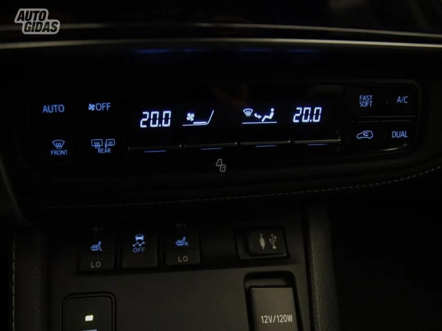 Blue Toyota Auris 2017 in Vilnius, with an engine capacity of 1.80 L and mileage of 242 thousand km for 11599 €, photo 21 on AUTOMOTO.COM.LV