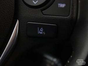 Blue Toyota Auris 2017 in Vilnius, with an engine capacity of 1.80 L and mileage of 242 thousand km for 11599 €, photo 31 on AUTOMOTO.COM.LV