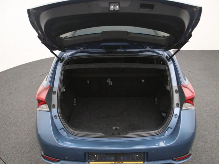 Blue Toyota Auris 2017 in Vilnius, with an engine capacity of 1.80 L and mileage of 242 thousand km for 11599 €, photo 33 on AUTOMOTO.COM.LV