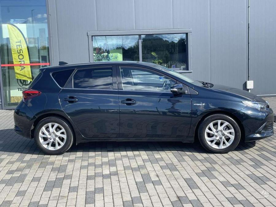 Zils Toyota Auris 2017 Šauļi, ar dzinēja tilpumu 1.80 L un nobraukumu 210 tūkst. km par 10800 €, foto 8 vietnē AUTOMOTO.COM.LV