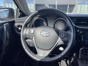 Zils Toyota Auris 2017 Šauļi, ar dzinēja tilpumu 1.80 L un nobraukumu 210 tūkst. km par 10800 €, foto 13 vietnē AUTOMOTO.COM.LV
