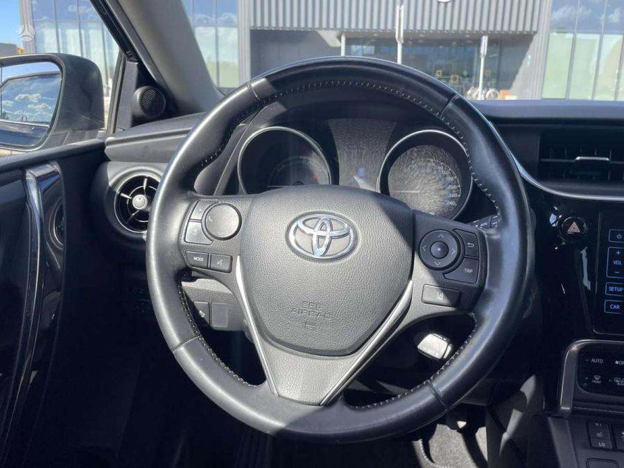 Zils Toyota Auris 2017 Šauļi, ar dzinēja tilpumu 1.80 L un nobraukumu 210 tūkst. km par 10800 €, foto 13 vietnē AUTOMOTO.COM.LV
