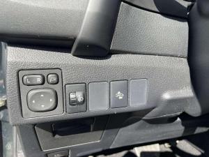 Zils Toyota Auris 2017 Šauļi, ar dzinēja tilpumu 1.80 L un nobraukumu 210 tūkst. km par 10800 €, foto 19 vietnē AUTOMOTO.COM.LV