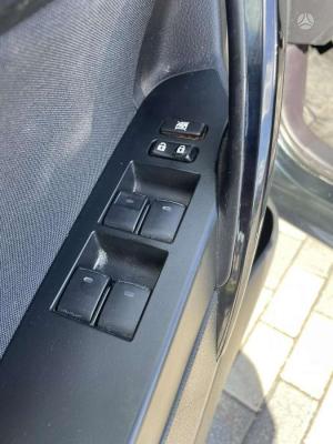 Zils Toyota Auris 2017 Šauļi, ar dzinēja tilpumu 1.80 L un nobraukumu 210 tūkst. km par 10800 €, foto 23 vietnē AUTOMOTO.COM.LV