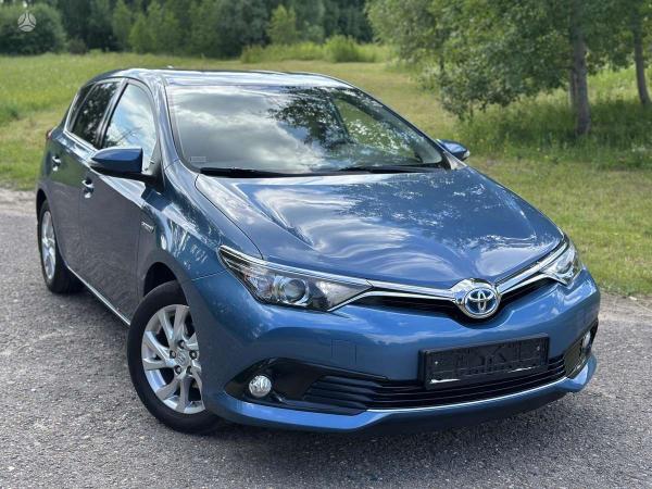 Zils Toyota Auris 2017 Kauņa, ar dzinēja tilpumu 1.80 L un nobraukumu 267 tūkst. km par 10200 €, foto 1 vietnē AUTOMOTO.COM.LV