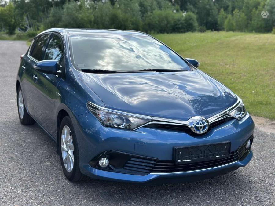 Zils Toyota Auris 2017 Kauņa, ar dzinēja tilpumu 1.80 L un nobraukumu 267 tūkst. km par 10200 €, foto 3 vietnē AUTOMOTO.COM.LV