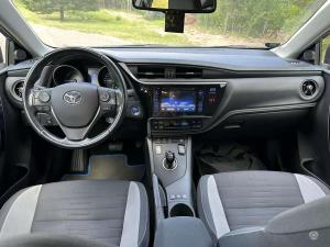 Zils Toyota Auris 2017 Kauņa, ar dzinēja tilpumu 1.80 L un nobraukumu 267 tūkst. km par 10200 €, foto 9 vietnē AUTOMOTO.COM.LV