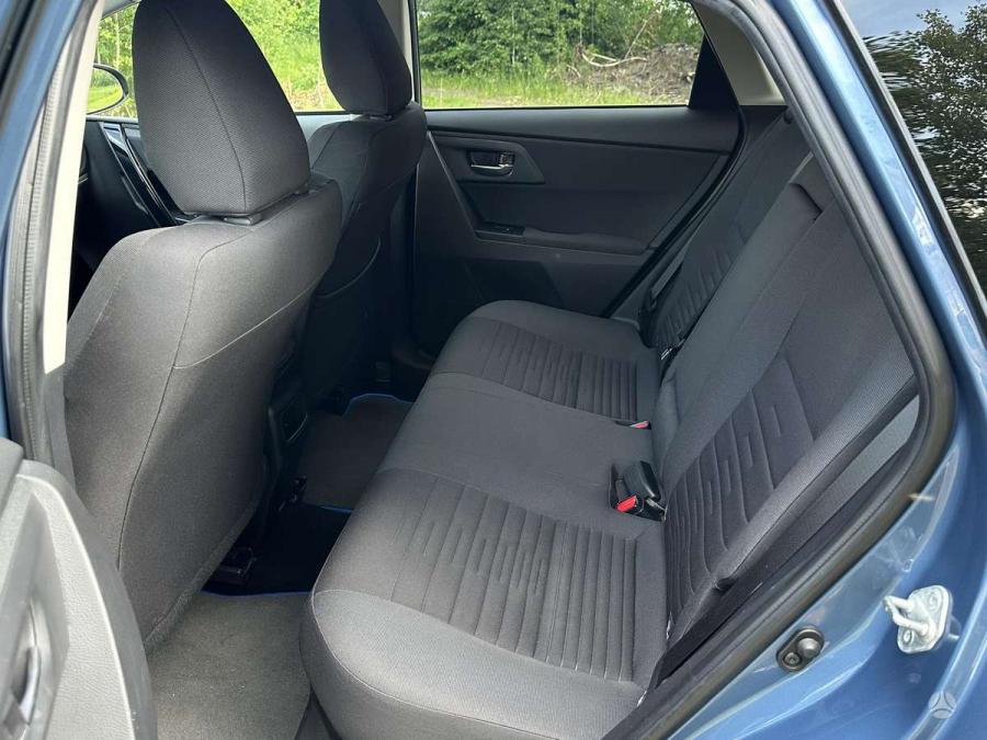 Zils Toyota Auris 2017 Kauņa, ar dzinēja tilpumu 1.80 L un nobraukumu 267 tūkst. km par 10200 €, foto 18 vietnē AUTOMOTO.COM.LV