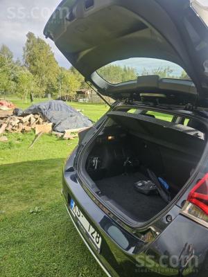 Zils Toyota Auris 2017 Rīga, ar dzinēja tilpumu 1.60 L un nobraukumu 61 tūkst. km par 16000 €, foto 9 vietnē AUTOMOTO.COM.LV