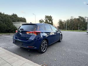Zils Toyota Auris 2017 Viļņa, ar dzinēja tilpumu 1.80 L un nobraukumu 129 tūkst. km par 12400 €, foto 7 vietnē AUTOMOTO.COM.LV