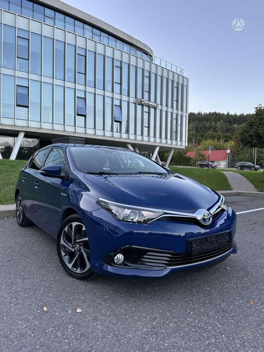 Zils Toyota Auris 2017 Viļņa, ar dzinēja tilpumu 1.80 L un nobraukumu 129 tūkst. km par 12400 €, foto 14 vietnē AUTOMOTO.COM.LV