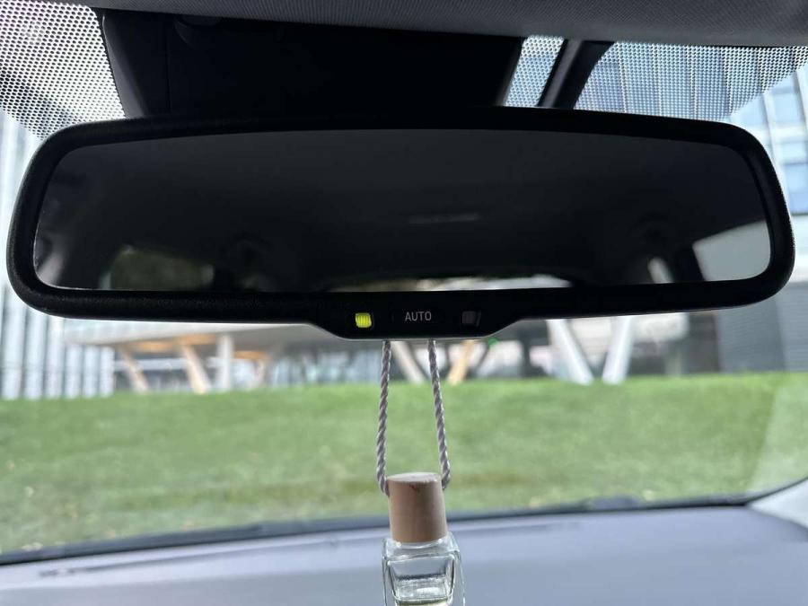 Zils Toyota Auris 2017 Viļņa, ar dzinēja tilpumu 1.80 L un nobraukumu 129 tūkst. km par 12400 €, foto 21 vietnē AUTOMOTO.COM.LV
