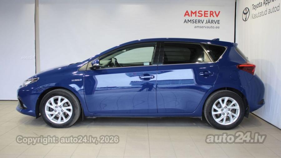 Zils Toyota Auris 2018 Tallina, ar dzinēja tilpumu 1.80 L un nobraukumu 124 tūkst. km par 12490 €, foto 3 vietnē AUTOMOTO.COM.LV