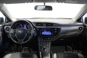 Zils Toyota Auris 2018 Tallina, ar dzinēja tilpumu 1.80 L un nobraukumu 124 tūkst. km par 12490 €, foto 8 vietnē AUTOMOTO.COM.LV