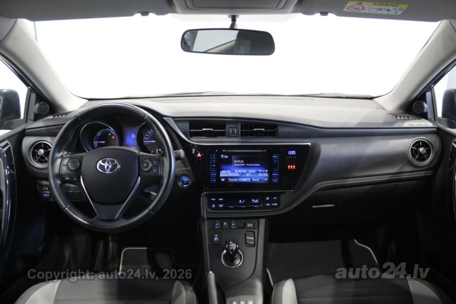Zils Toyota Auris 2018 Tallina, ar dzinēja tilpumu 1.80 L un nobraukumu 124 tūkst. km par 12490 €, foto 8 vietnē AUTOMOTO.COM.LV