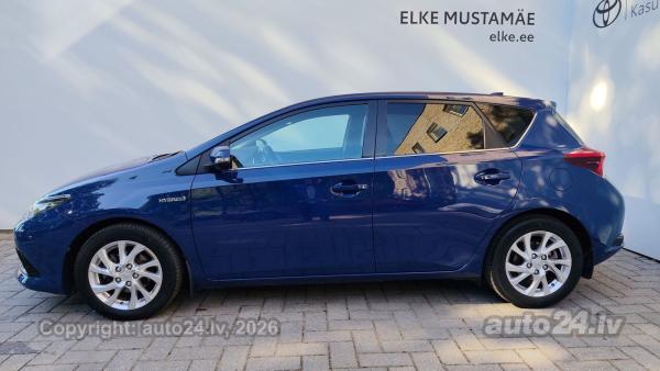 Zils Toyota Auris 2018 Tallina, ar dzinēja tilpumu 1.80 L un nobraukumu 85 tūkst. km par 13495 €, foto 3 vietnē AUTOMOTO.COM.LV