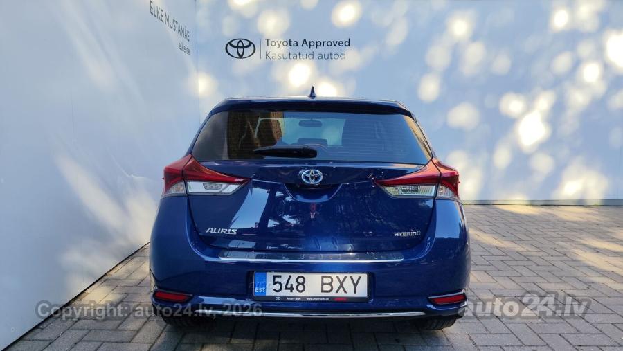 Zils Toyota Auris 2018 Tallina, ar dzinēja tilpumu 1.80 L un nobraukumu 85 tūkst. km par 13495 €, foto 5 vietnē AUTOMOTO.COM.LV