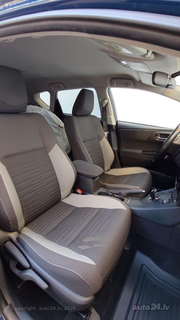 Zils Toyota Auris 2018 Tallina, ar dzinēja tilpumu 1.80 L un nobraukumu 85 tūkst. km par 13495 €, foto 6 vietnē AUTOMOTO.COM.LV