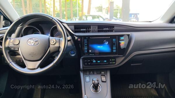 Zils Toyota Auris 2018 Tallina, ar dzinēja tilpumu 1.80 L un nobraukumu 85 tūkst. km par 13495 €, foto 8 vietnē AUTOMOTO.COM.LV
