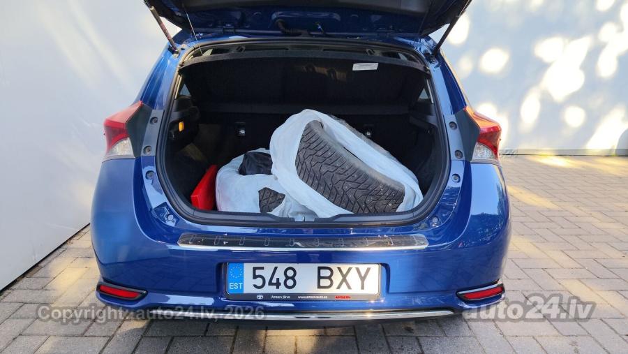 Zils Toyota Auris 2018 Tallina, ar dzinēja tilpumu 1.80 L un nobraukumu 85 tūkst. km par 13495 €, foto 11 vietnē AUTOMOTO.COM.LV