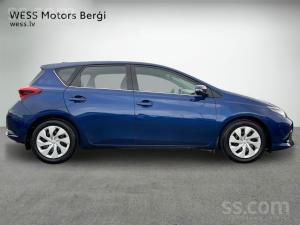 Zils Toyota Auris 2018 Rīga, ar dzinēja tilpumu 1.60 L un nobraukumu 235 tūkst. km par 8990 €, foto 25 vietnē AUTOMOTO.COM.LV