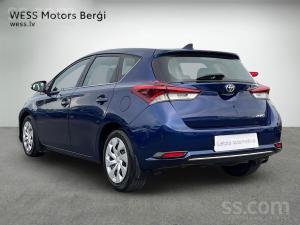 Zils Toyota Auris 2018 Rīga, ar dzinēja tilpumu 1.60 L un nobraukumu 235 tūkst. km par 8990 €, foto 26 vietnē AUTOMOTO.COM.LV