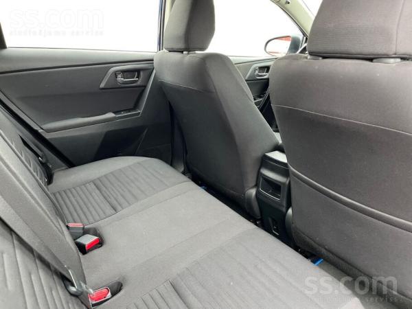 Zils Toyota Auris 2018 Rīga, ar dzinēja tilpumu 1.60 L un nobraukumu 235 tūkst. km par 8990 €, foto 8 vietnē AUTOMOTO.COM.LV