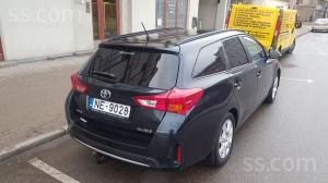 Blue Toyota Auris 2013 in Riga, with an engine capacity of 1.60 L and mileage of 0 thousand km for 4000 €, photo 2 on AUTOMOTO.COM.LV