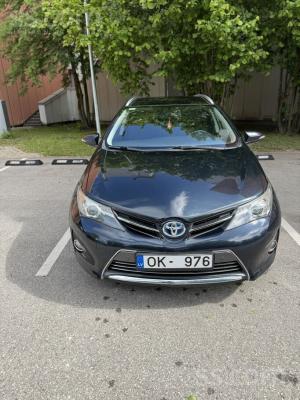 Zils Toyota Auris 2013 Ogre, ar dzinēja tilpumu 1.80 L un nobraukumu 251 tūkst. km par 8400 €, foto 4 vietnē AUTOMOTO.COM.LV
