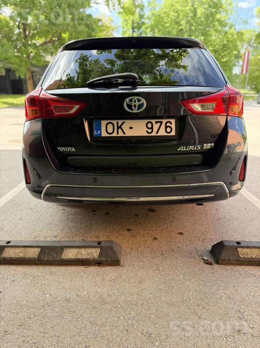 Zils Toyota Auris 2013 Ogre, ar dzinēja tilpumu 1.80 L un nobraukumu 251 tūkst. km par 8400 €, foto 10 vietnē AUTOMOTO.COM.LV