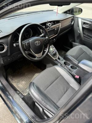 Zils Toyota Auris 2013 Ogre, ar dzinēja tilpumu 1.80 L un nobraukumu 251 tūkst. km par 8400 €, foto 24 vietnē AUTOMOTO.COM.LV