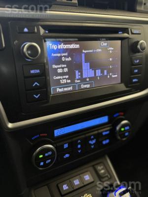 Zils Toyota Auris 2013 Ogre, ar dzinēja tilpumu 1.80 L un nobraukumu 251 tūkst. km par 8400 €, foto 26 vietnē AUTOMOTO.COM.LV
