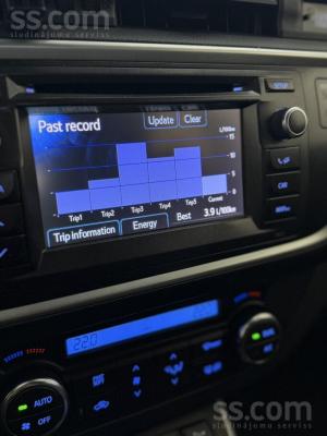 Zils Toyota Auris 2013 Ogre, ar dzinēja tilpumu 1.80 L un nobraukumu 251 tūkst. km par 8400 €, foto 28 vietnē AUTOMOTO.COM.LV
