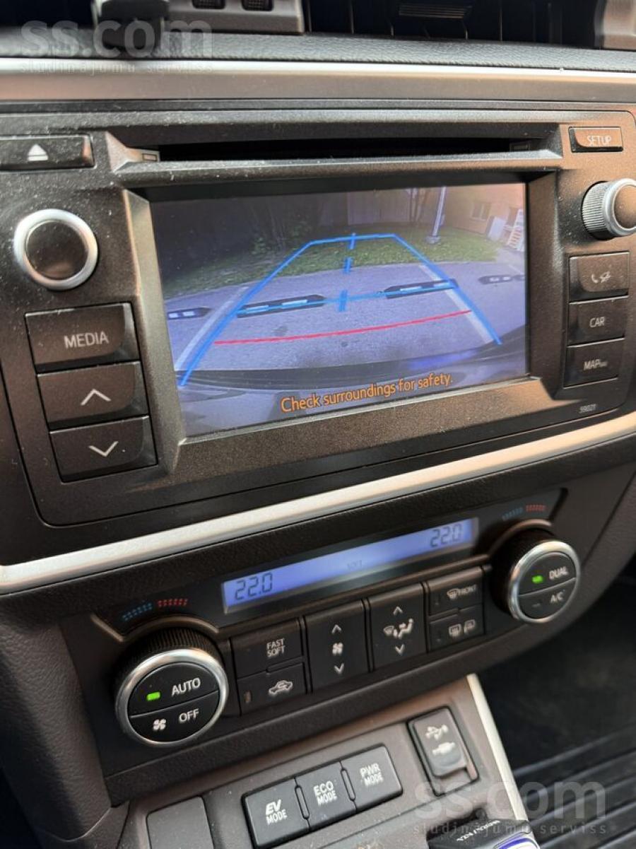Zils Toyota Auris 2013 Ogre, ar dzinēja tilpumu 1.80 L un nobraukumu 251 tūkst. km par 8400 €, foto 35 vietnē AUTOMOTO.COM.LV