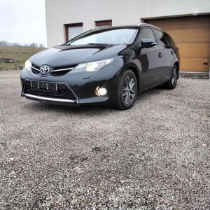 Blue Toyota Auris 2014 in Alytus, with an engine capacity of 1.60 L and mileage of 187 thousand km for 7800 €, photo 6 on AUTOMOTO.COM.LV