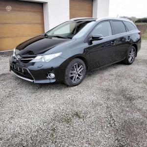 Blue Toyota Auris 2014 in Alytus, with an engine capacity of 1.60 L and mileage of 187 thousand km for 7800 €, photo 13 on AUTOMOTO.COM.LV