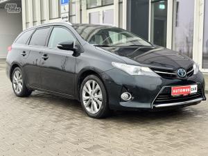 Zils Toyota Auris 2014 Viļņa, ar dzinēja tilpumu 1.80 L un nobraukumu 175 tūkst. km par 9250 €, foto  vietnē AUTOMOTO.COM.LV