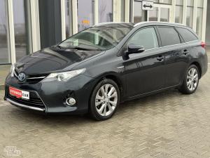 Blue Toyota Auris 2014 in Vilnius, with an engine capacity of 1.80 L and mileage of 175 thousand km for 9250 €, photo 4 on AUTOMOTO.COM.LV