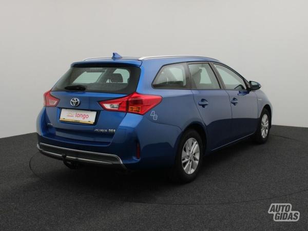Blue Toyota Auris 2014 in Vilnius, with an engine capacity of 1.80 L and mileage of 230 thousand km for 9499 €, photo 8 on AUTOMOTO.COM.LV