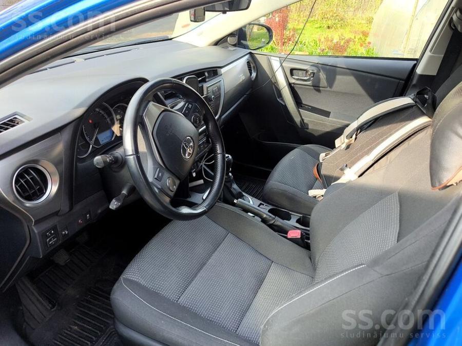 Zils Toyota Auris 2014 Rīga, ar dzinēja tilpumu 1.60 L un nobraukumu 154 tūkst. km par 7500 €, foto 6 vietnē AUTOMOTO.COM.LV